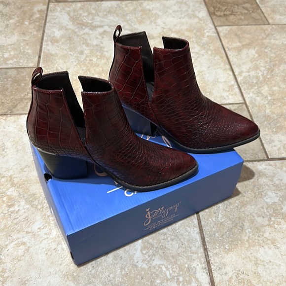 Jellypop | Shoes | Nwb Sz 8 Jelly Pop Wine Crocodile Bootie | Poshmark